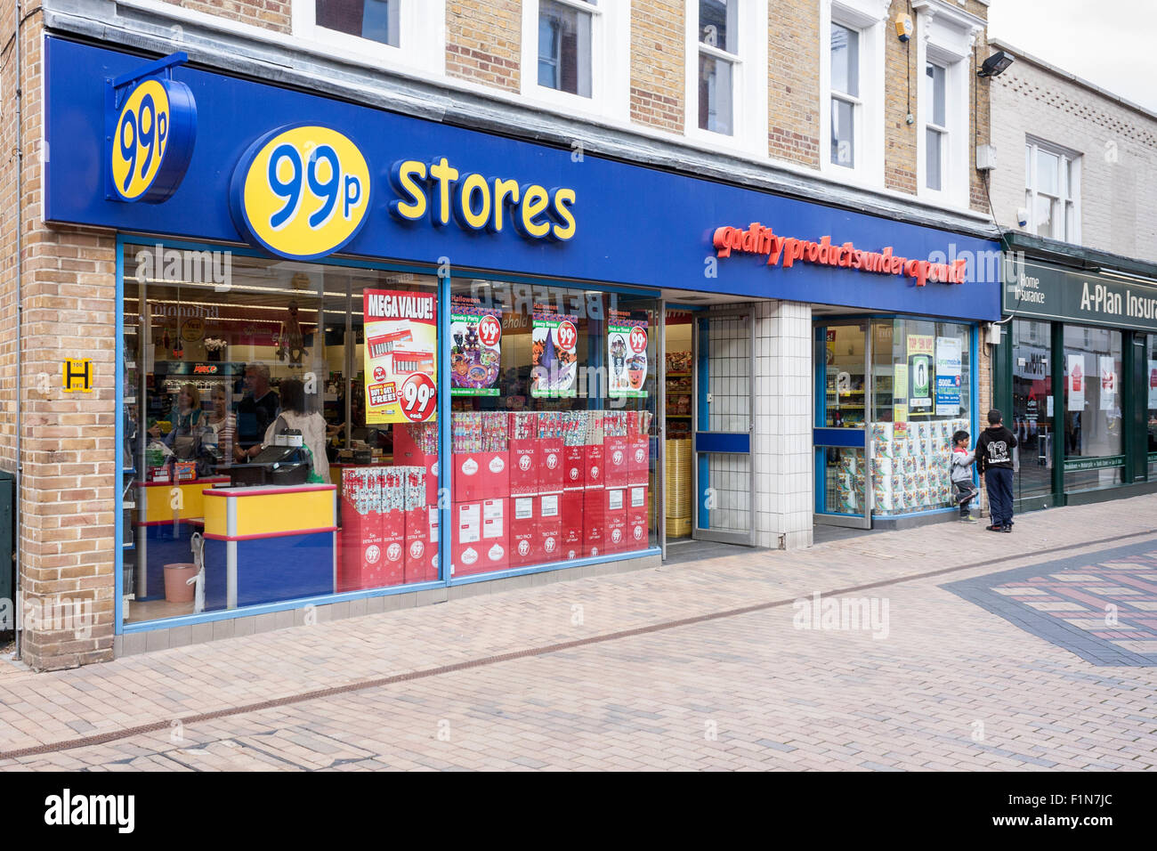 99p store hi-res stock photography and images - Alamy