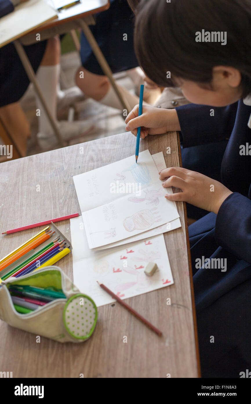 Middle school girl soccer hi-res stock photography and images - Alamy