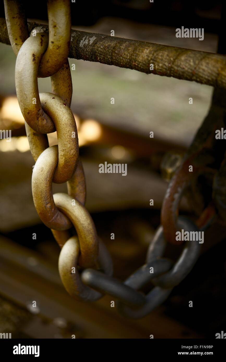 Large iron chain hi-res stock photography and images - Alamy