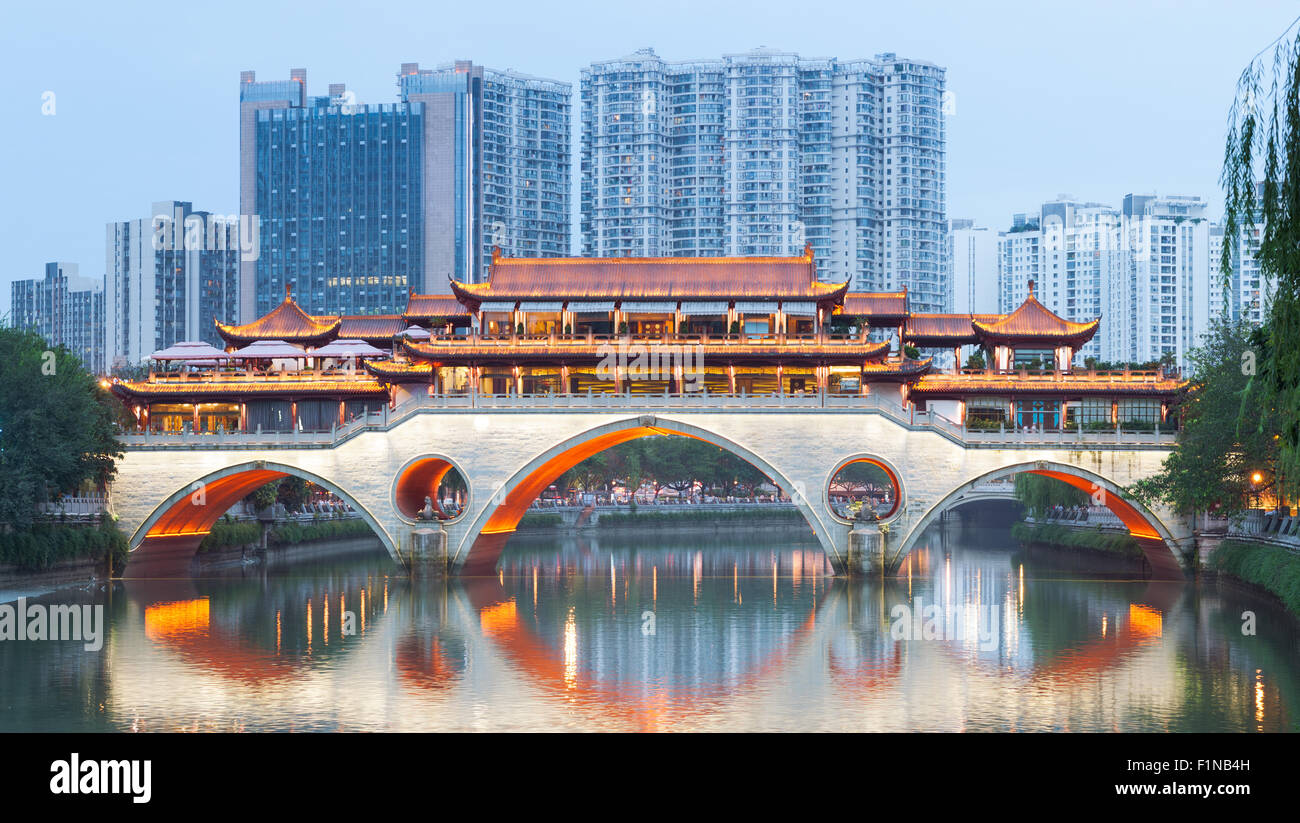 Chengdu hi-res stock photography and images - Alamy