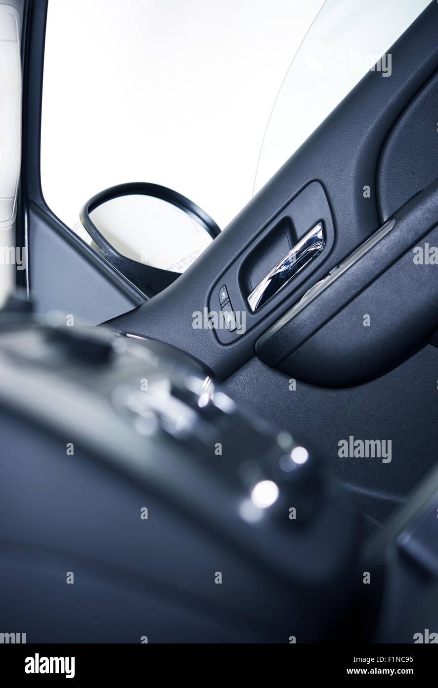 Car design studio hi-res stock photography and images - Alamy