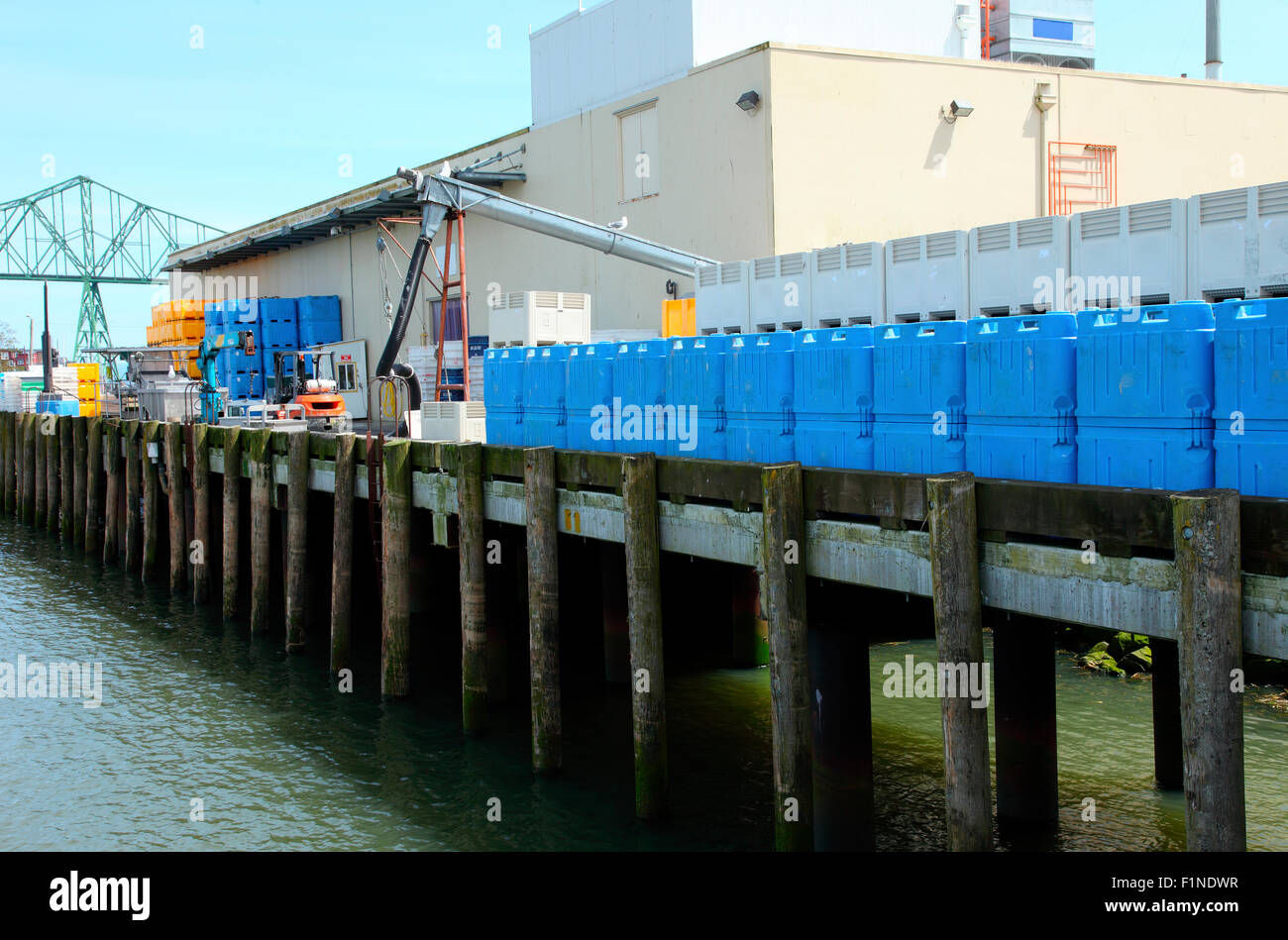 Crane oregon hi-res stock photography and images - Alamy