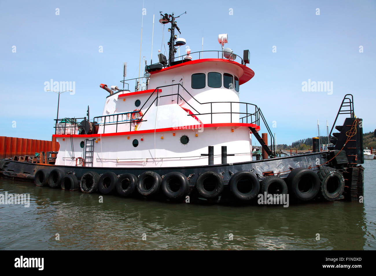 Heavy duty tug boat in hi-res stock photography and images - Alamy