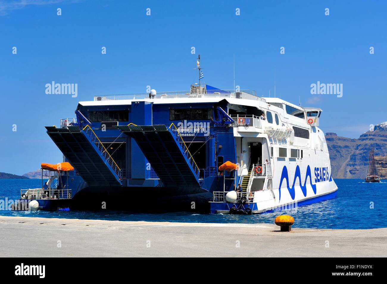 A Seajets Catamaran Passenger Ferry departing from the port Ormos ...