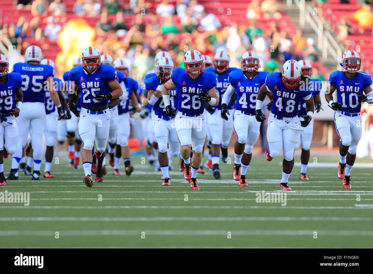 Smu mustangs football 2015 hi-res stock photography and images - Alamy