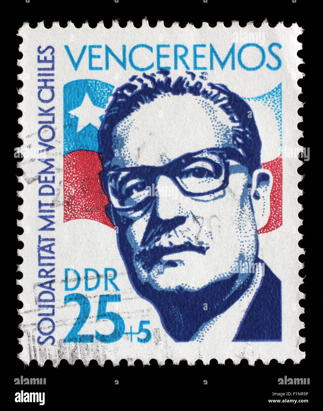 Postage stamp chile hi-res stock photography and images - Alamy