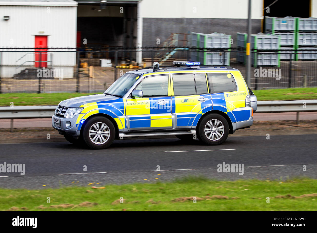 Police car accident emergency scotland hi-res stock photography and ...