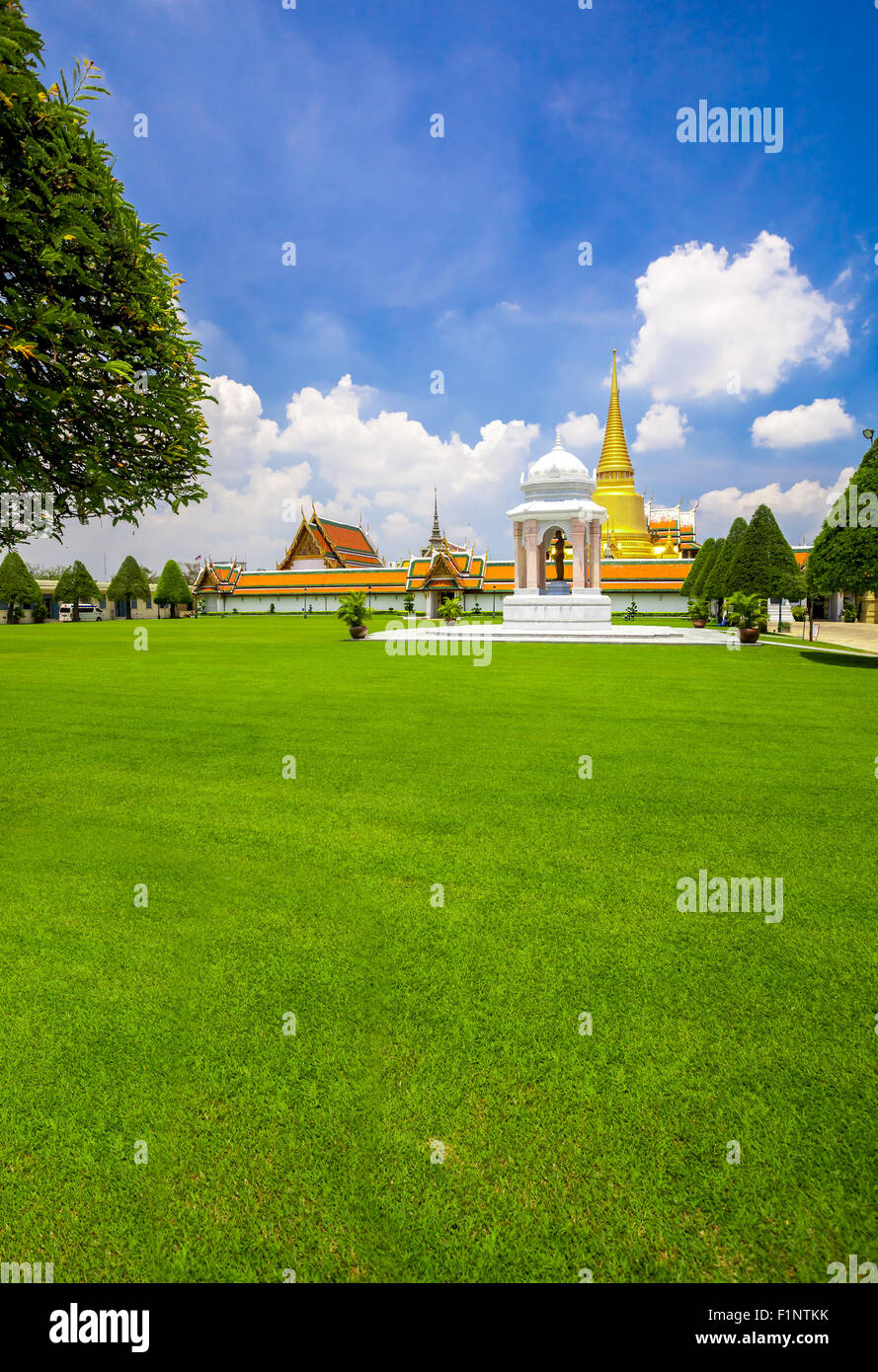 Grand ancient structure hi-res stock photography and images - Alamy
