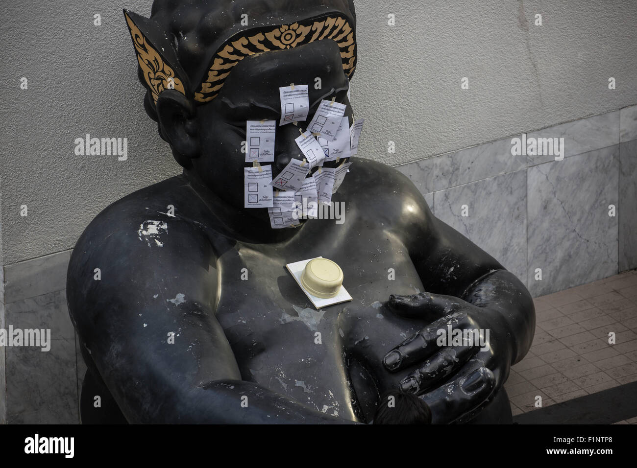 Bangkok, Bangkok, Thailand. 5th Sep, 2015. The statue of Pee Seua Samut ...