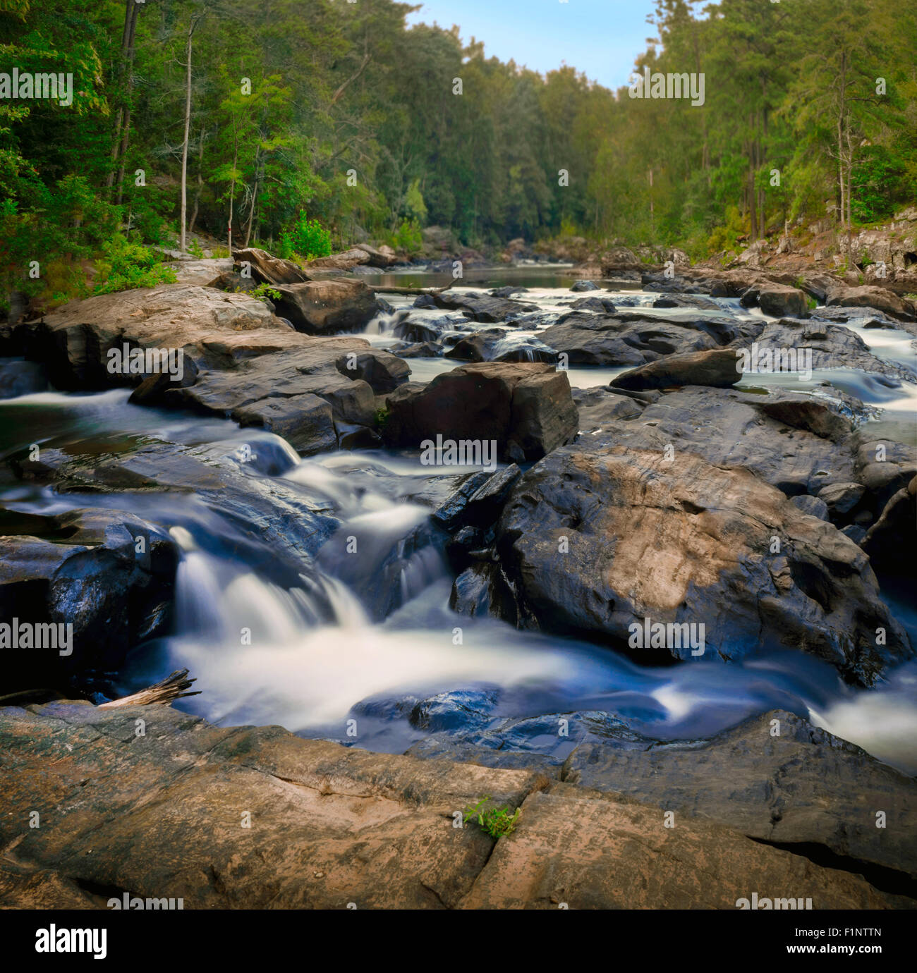 Fall landscape mountain river hi-res stock photography and images - Alamy