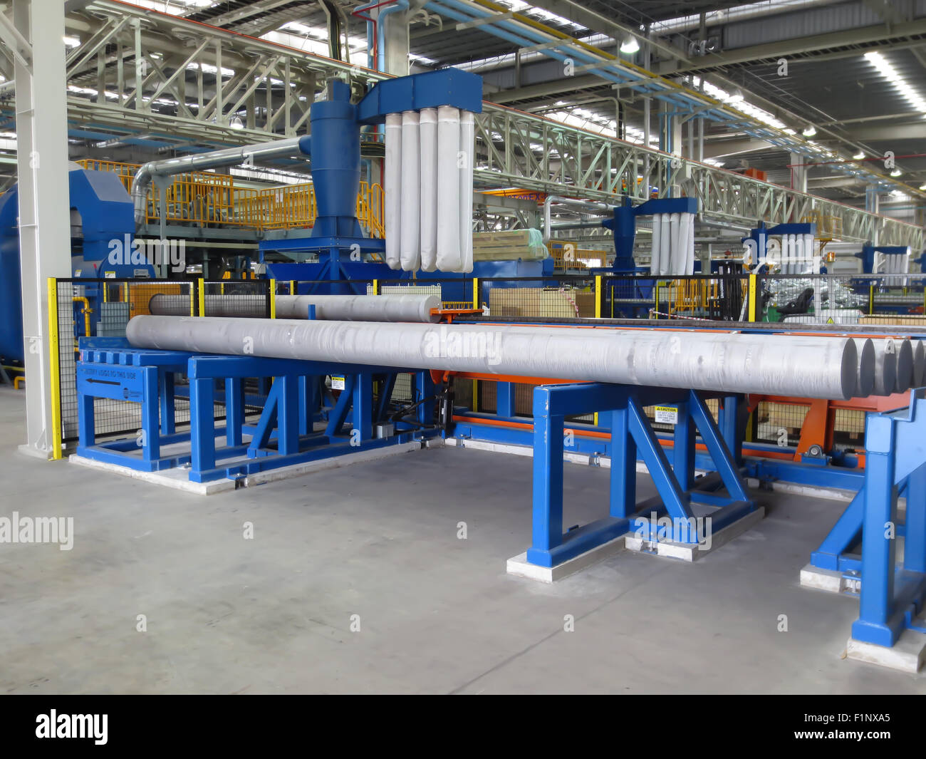 Aluminum bars hi-res stock photography and images - Alamy