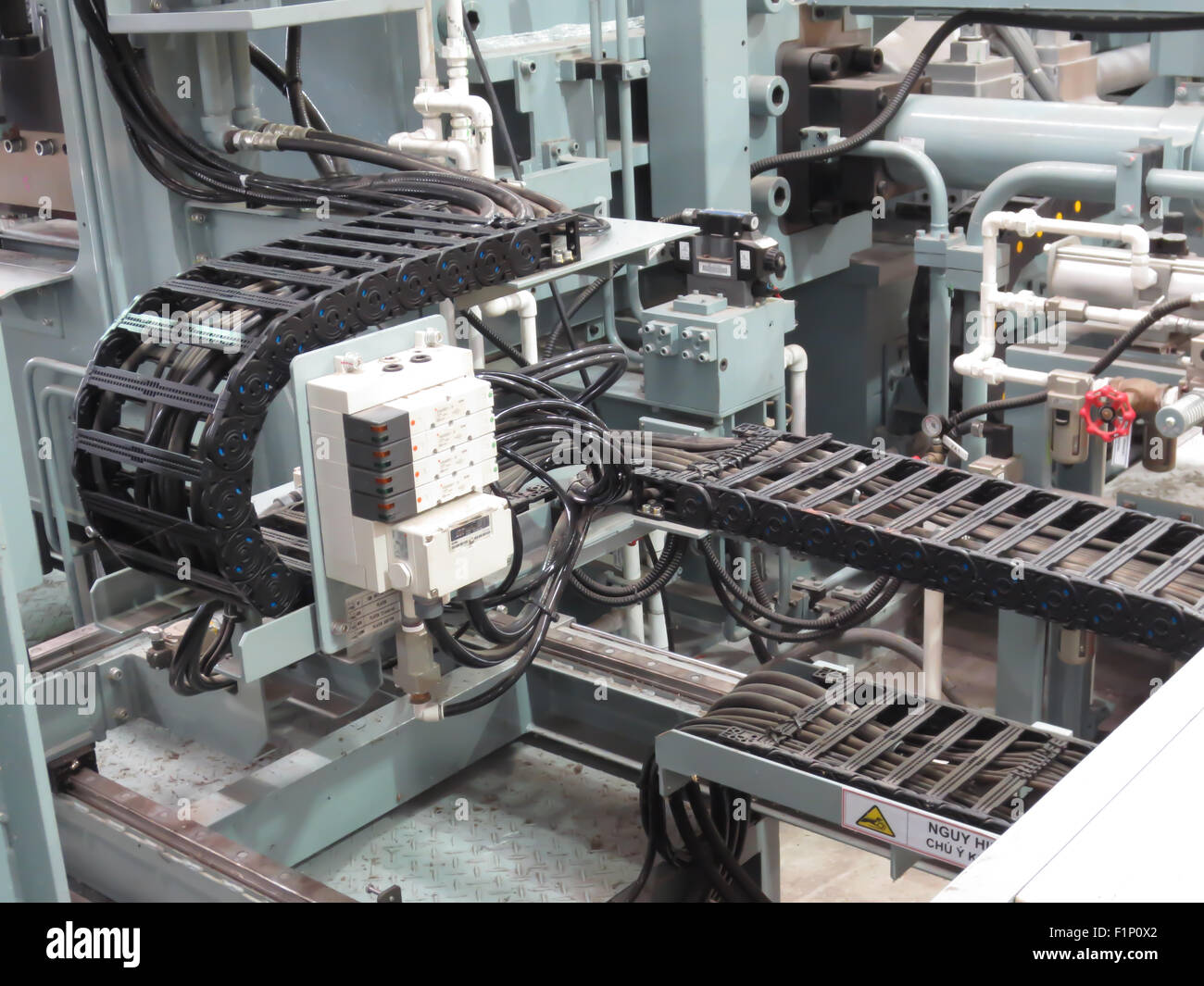 Aluminum extrusion hi-res stock photography and images - Alamy