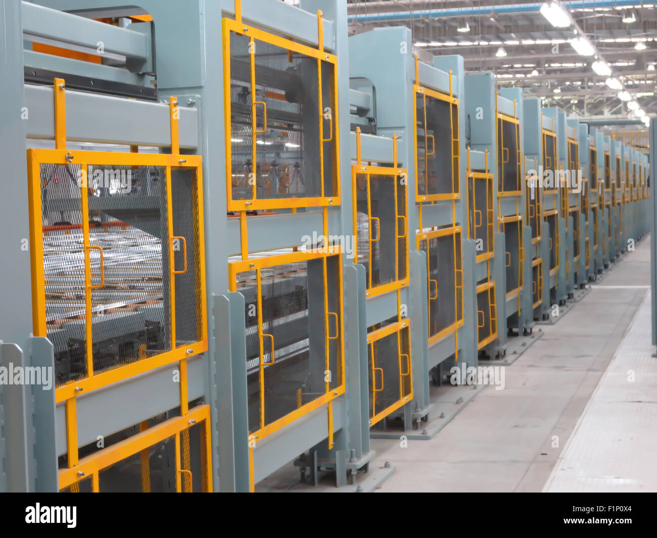 Yellow construction fence hi-res stock photography and images - Alamy