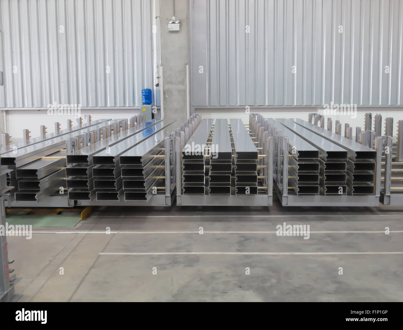 Aluminum lines stock rack in a factory Stock Photo - Alamy