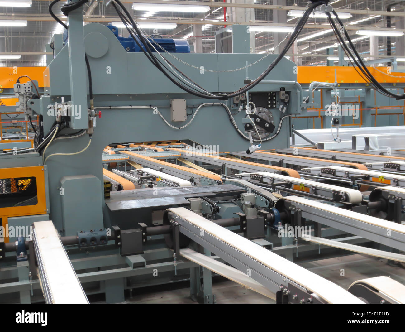 Blow molding hi-res stock photography and images - Alamy