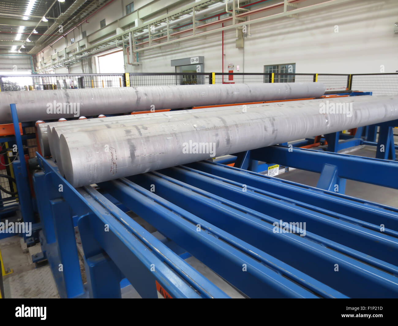 Aluminum bars hi-res stock photography and images - Alamy