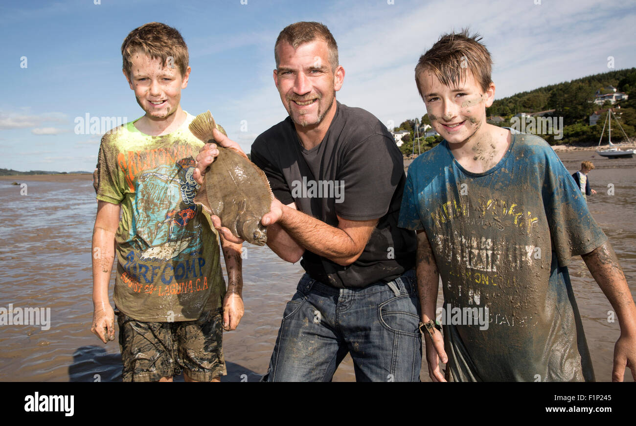 Palnackie, Scotland, UK. 5th September 2015 World Flounder Tramping ...