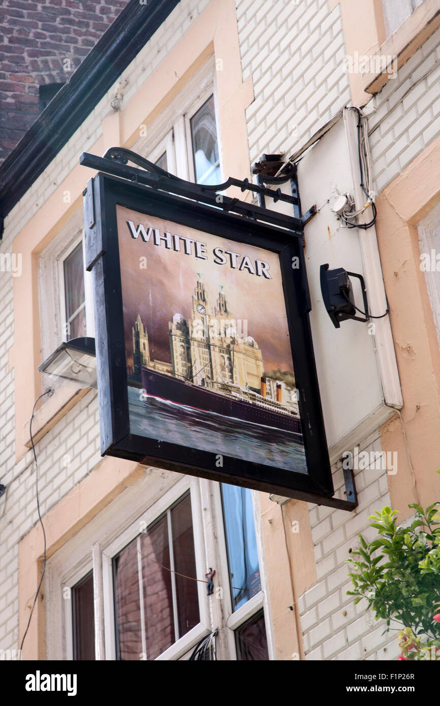 White star building hi-res stock photography and images - Alamy