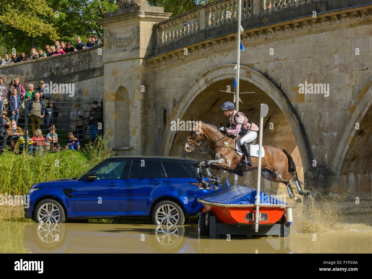 Stamford, Lincs, UK. 5th September, 2015. Georgie Spence and WII LIMBO ...