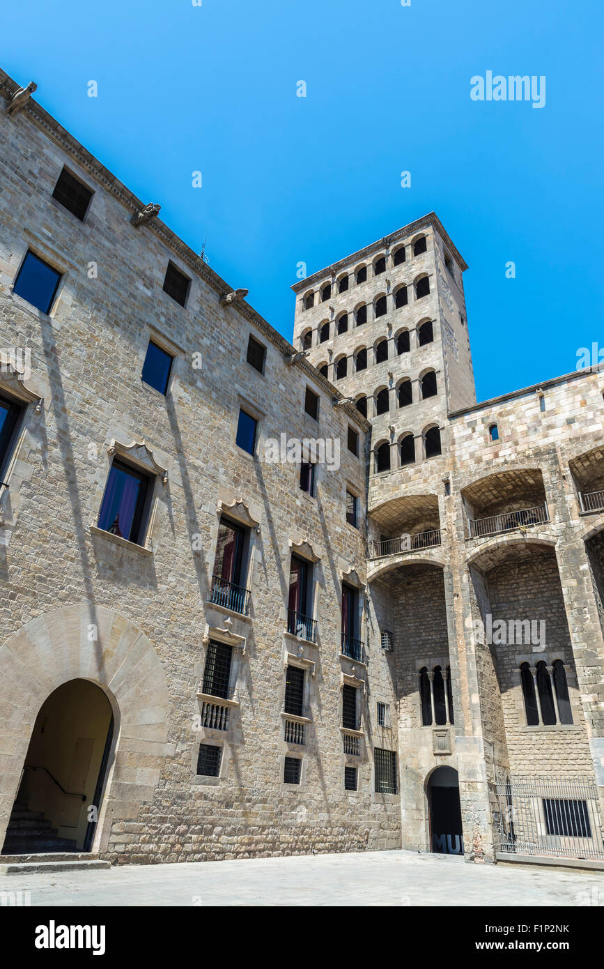 Placa del Rei (King's Square), in the heart of Barri Gotic (gothic ...