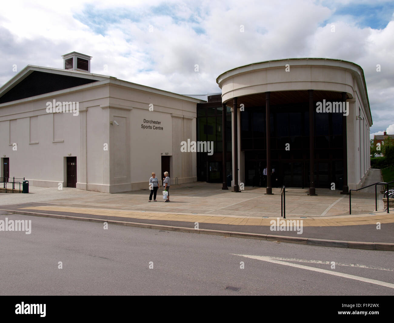 Sports centre hi-res stock photography and images - Alamy