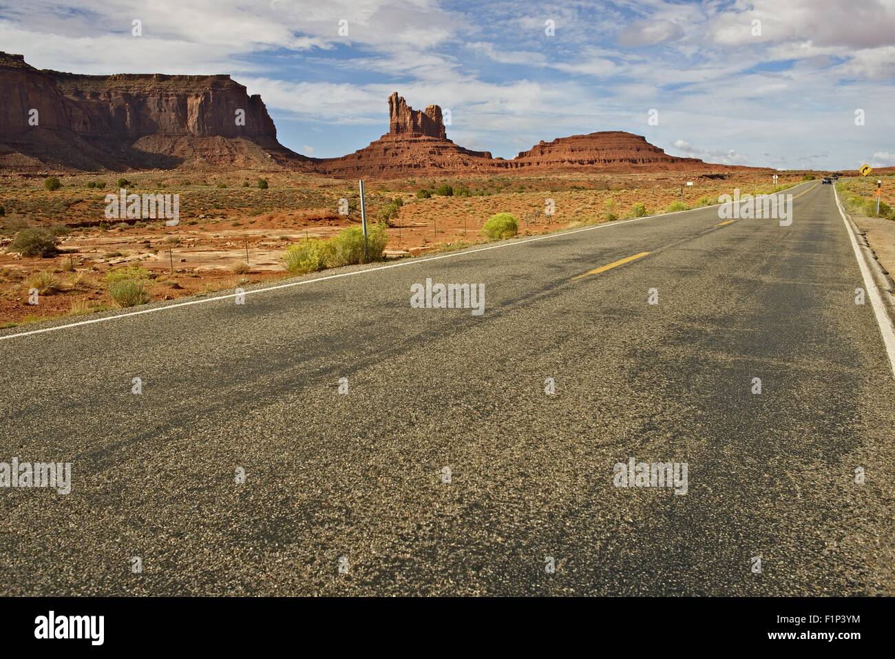 Country road in arizona hi-res stock photography and images - Alamy