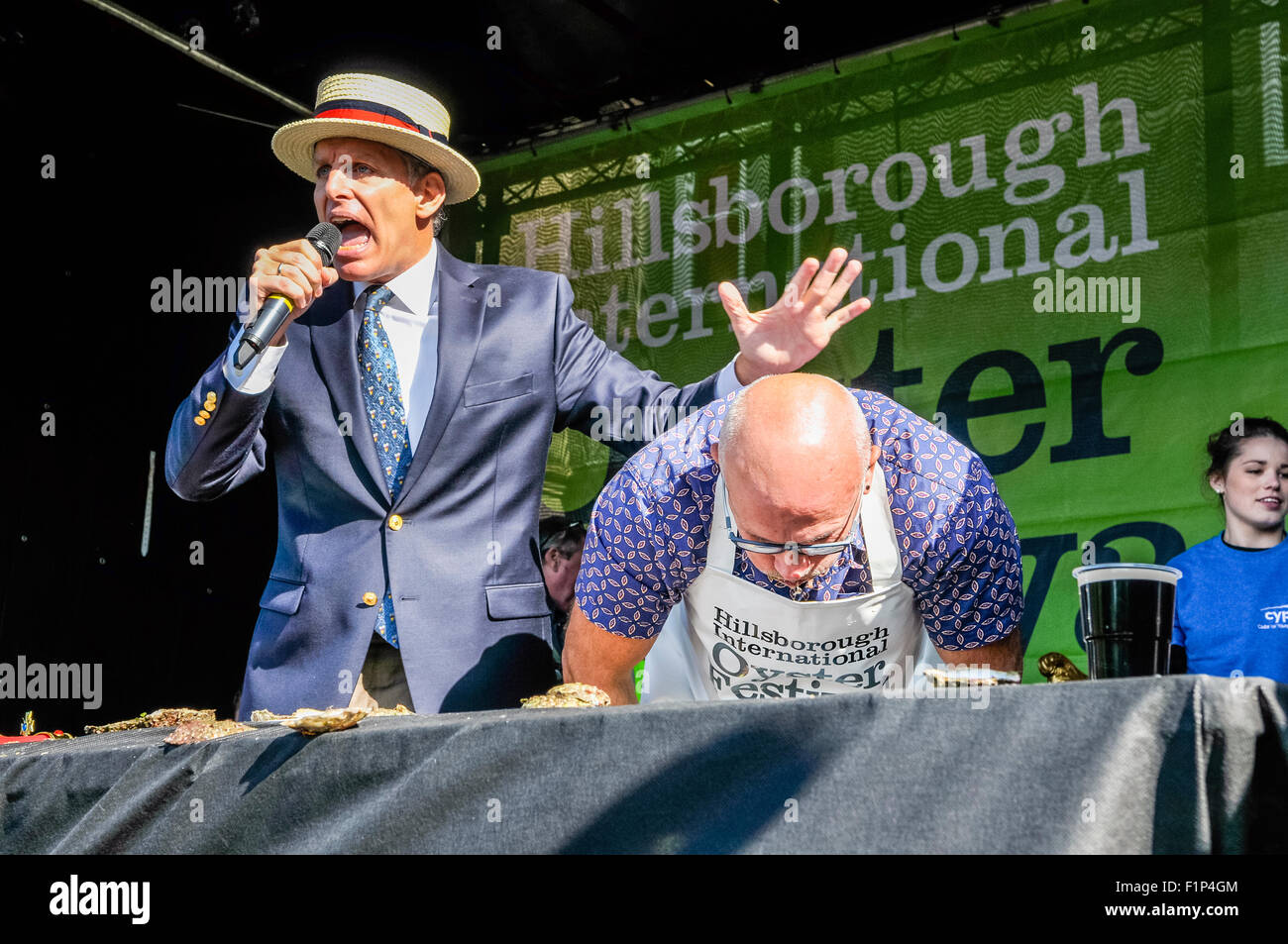 World oyster eating competition hi-res stock photography and images - Alamy