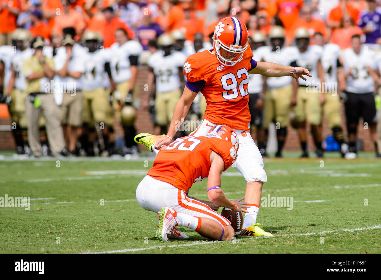 Clemson kicker greg huegel 92 hi-res stock photography and images - Alamy