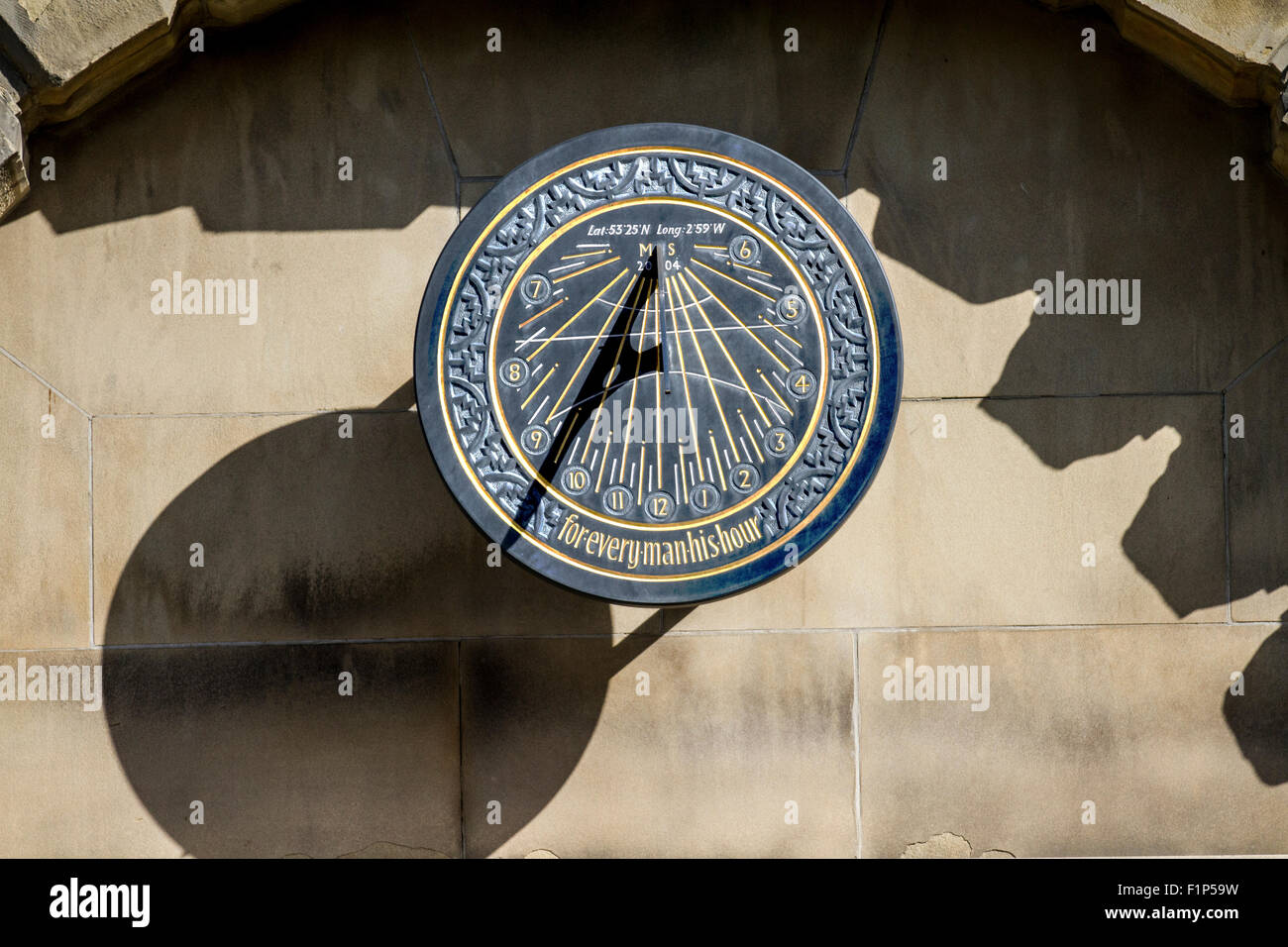 Vertical sundial hi-res stock photography and images - Alamy