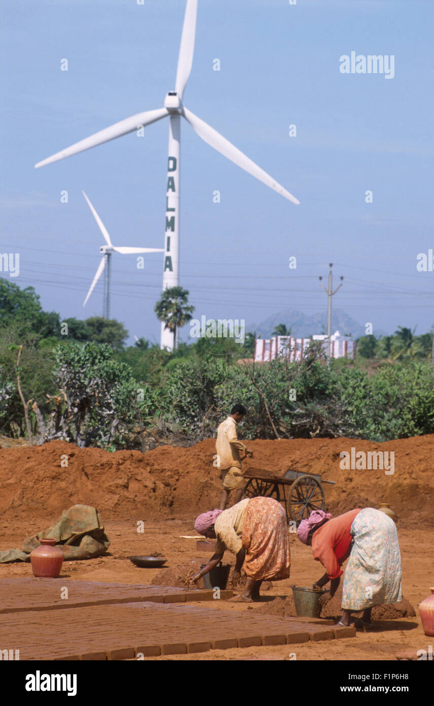 INDIA Tamil Nadu, Kanyakumari, Cape Comorin, Muppandal, women form ...
