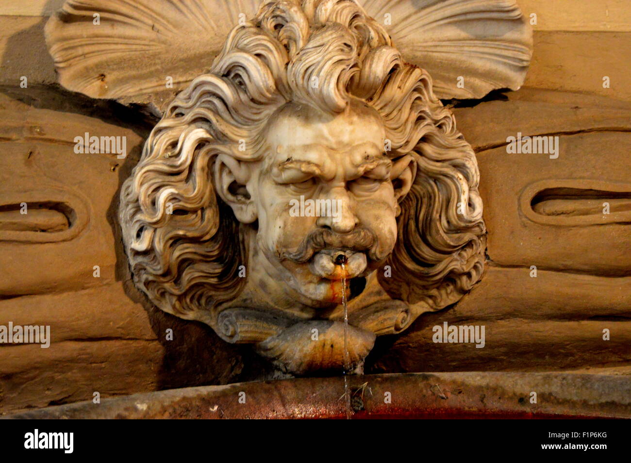 Face of italy hi-res stock photography and images - Alamy