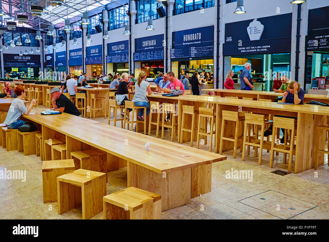 Time out market lisbon hi-res stock photography and images - Alamy