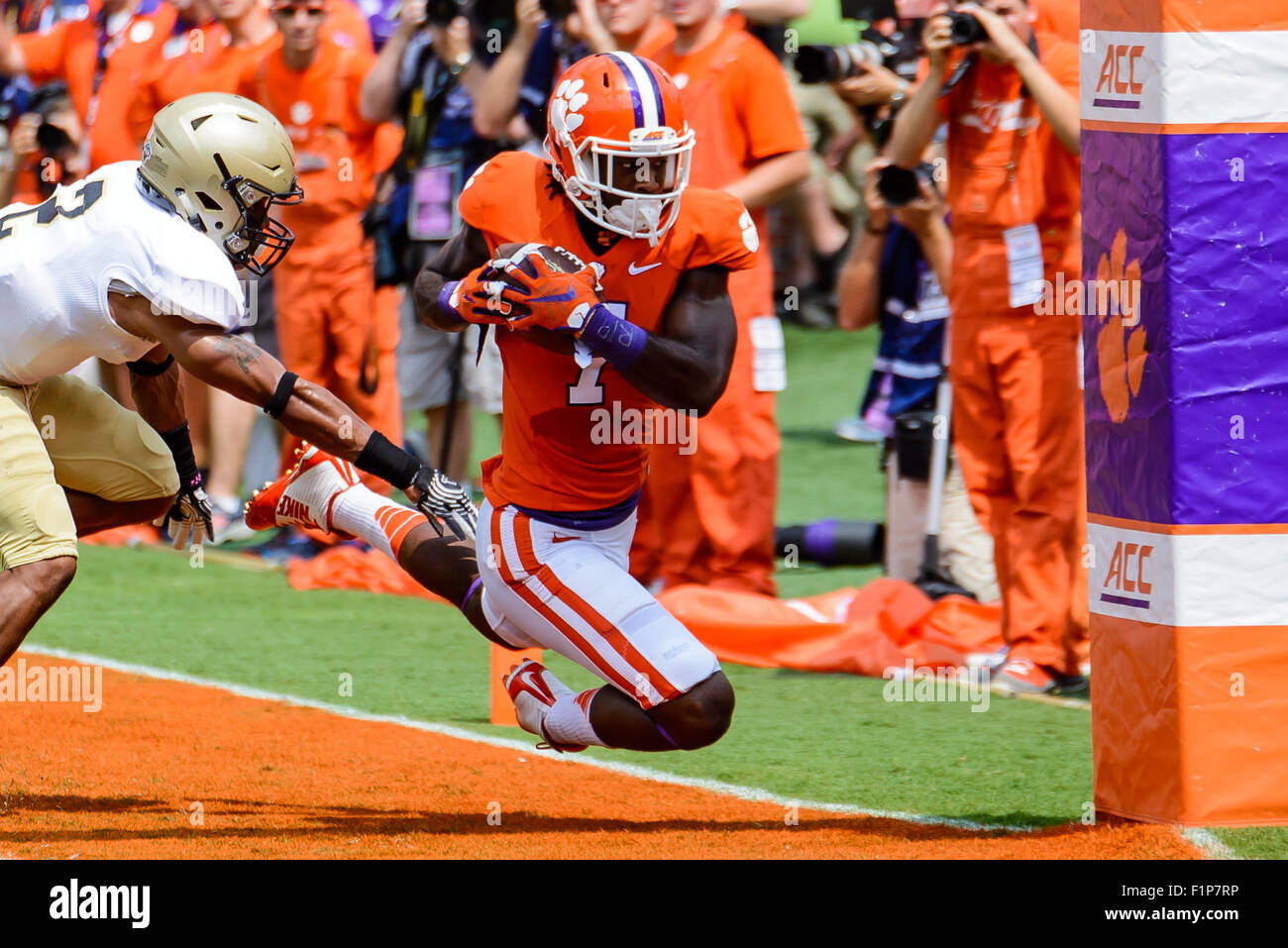 Mike williams clemson hi-res stock photography and images - Alamy