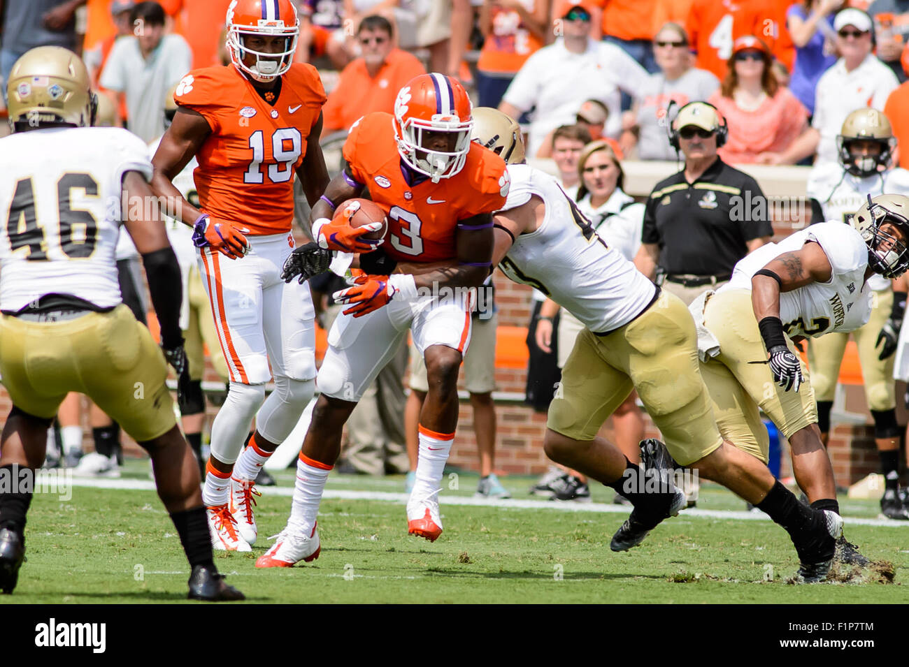 Clemson Tigers wide receiver Artavius Scott (3) in action during the ...