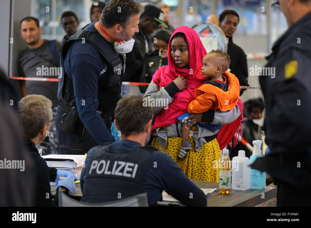 Migrants from Eritrea arrive on a train from Verona/Italy at Rosenheim ...