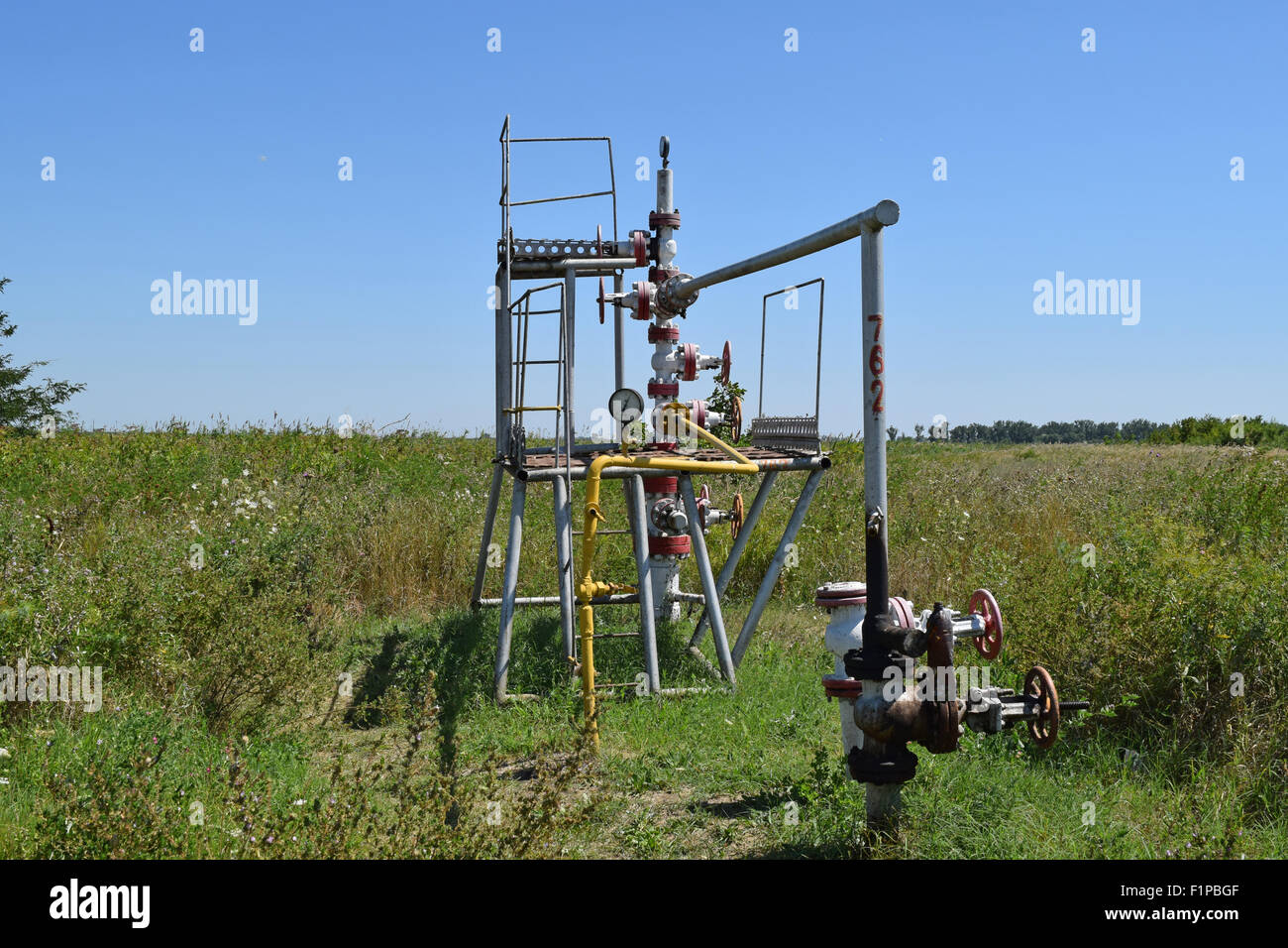 Oil well. The equipment and technologies on oil fields Stock Photo - Alamy