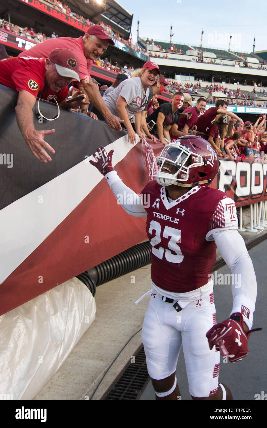 September 5, 2015: Temple Owls running back Zaire Williams (23 ...