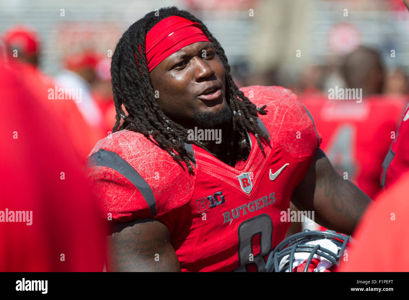 Rutgers scarlet knights helmet hi-res stock photography and images - Alamy