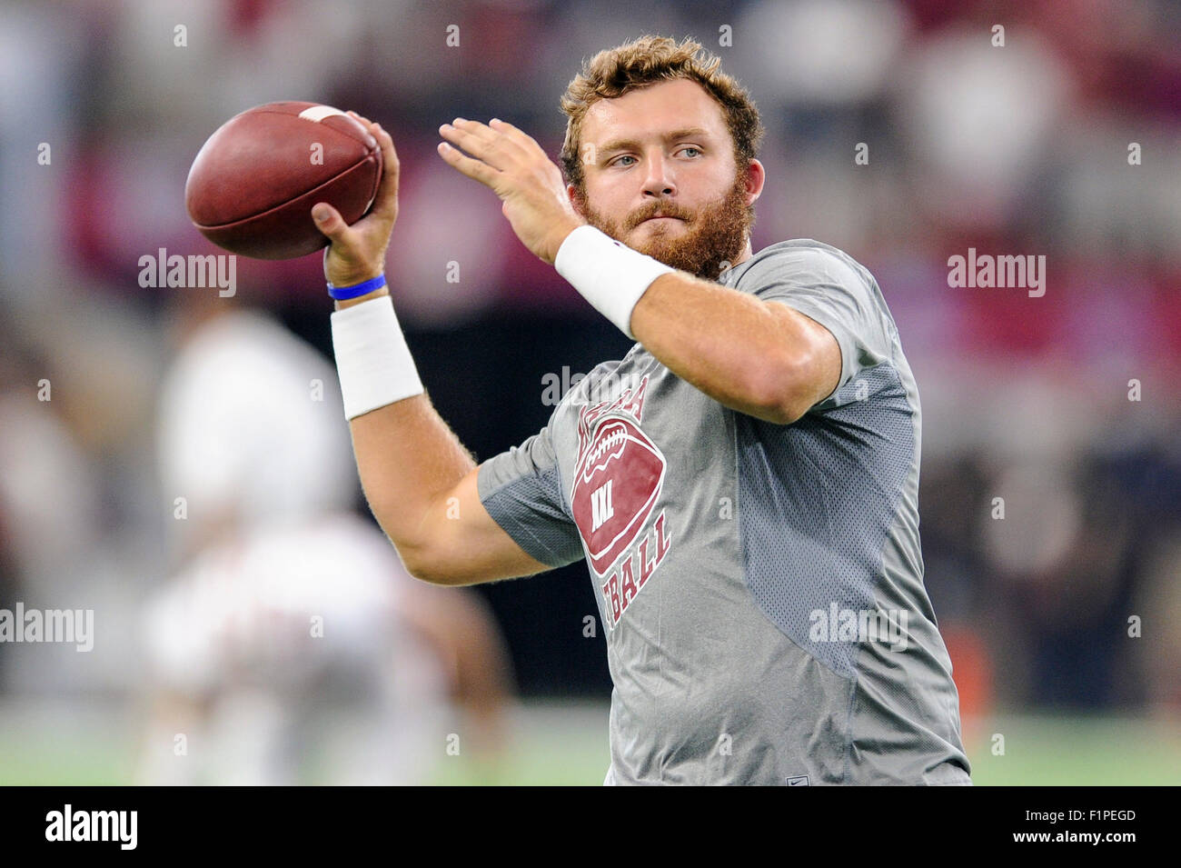 Alabama quarterback Alec Morris warms up prior to playing the Wisconsin ...