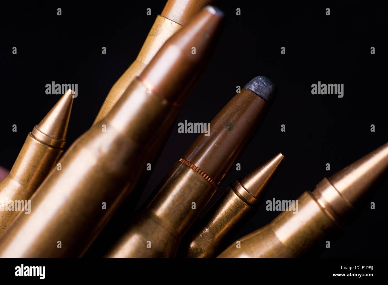 Black gun powder hi-res stock photography and images - Alamy