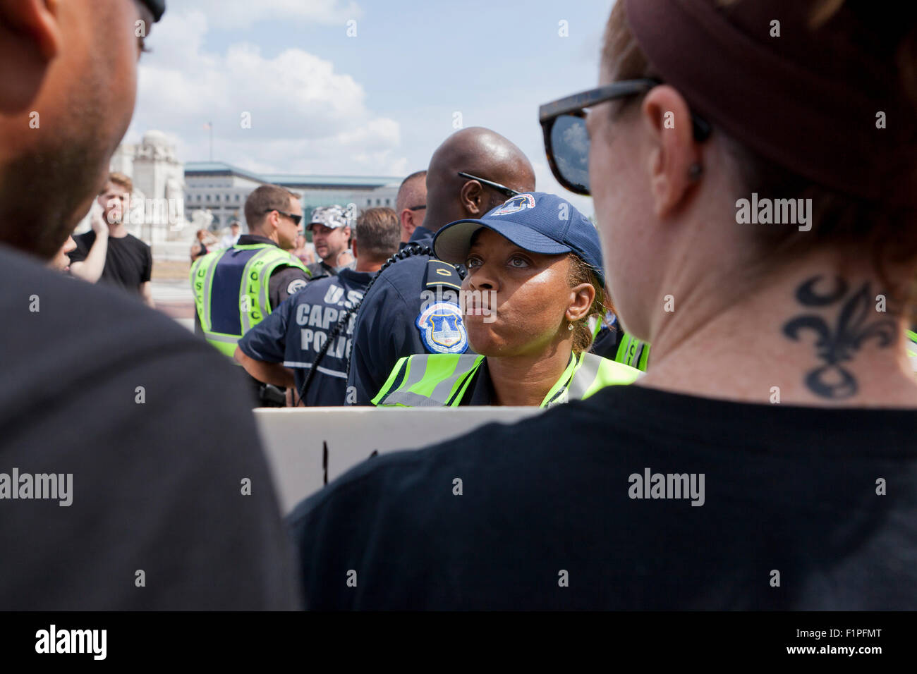 Capitol confederate flag protest hi-res stock photography and images ...