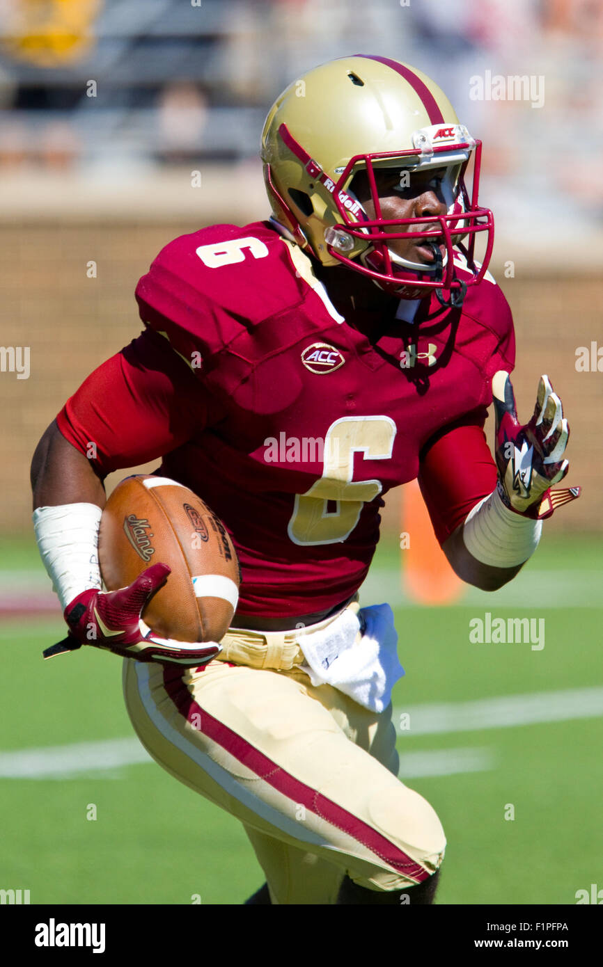 Chestnut Hill, MA, USA. 5th September, 2015. Boston College Eagles wide ...