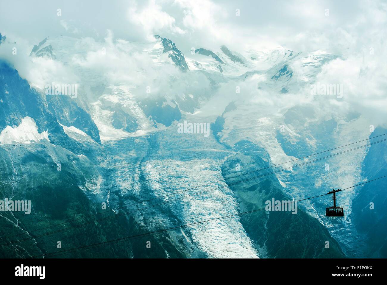 Chamonix cable car aerial hi-res stock photography and images - Alamy