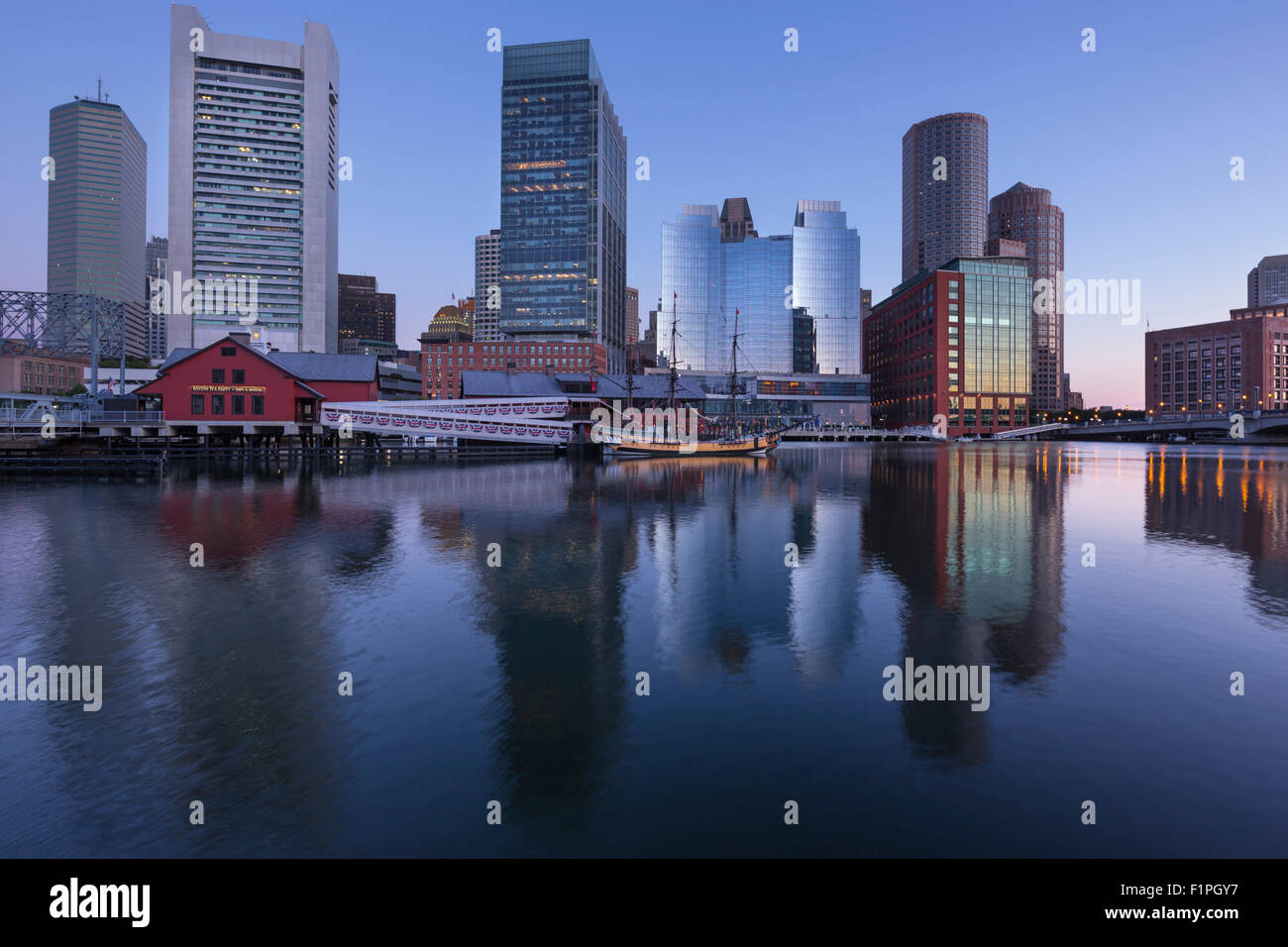 ATLANTIC WHARF WATERFRONT FORT POINT CHANNEL SKYLINE INNER HARBOR SOUTH ...