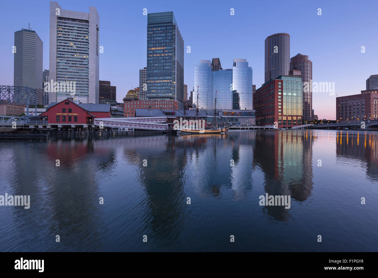 ATLANTIC WHARF WATERFRONT FORT POINT CHANNEL SKYLINE INNER HARBOR SOUTH ...
