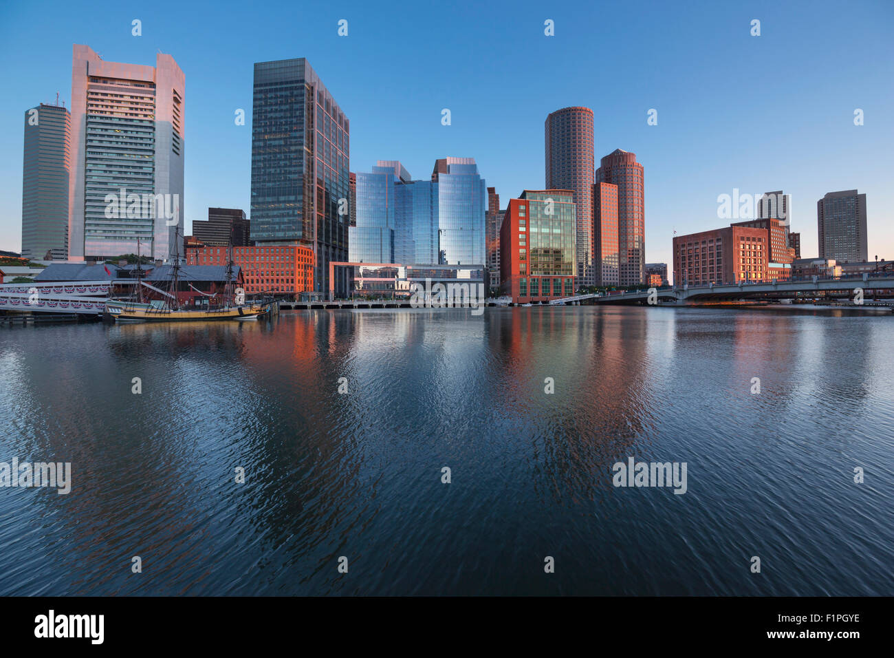 ATLANTIC WHARF WATERFRONT FORT POINT CHANNEL SKYLINE INNER HARBOR SOUTH ...