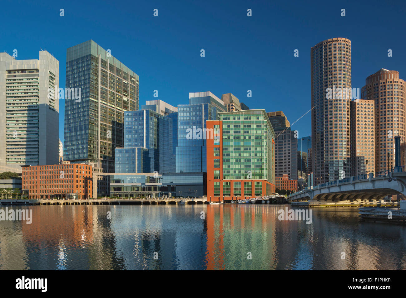 ATLANTIC WHARF WATERFRONT FORT POINT CHANNEL SKYLINE INNER HARBOR SOUTH ...
