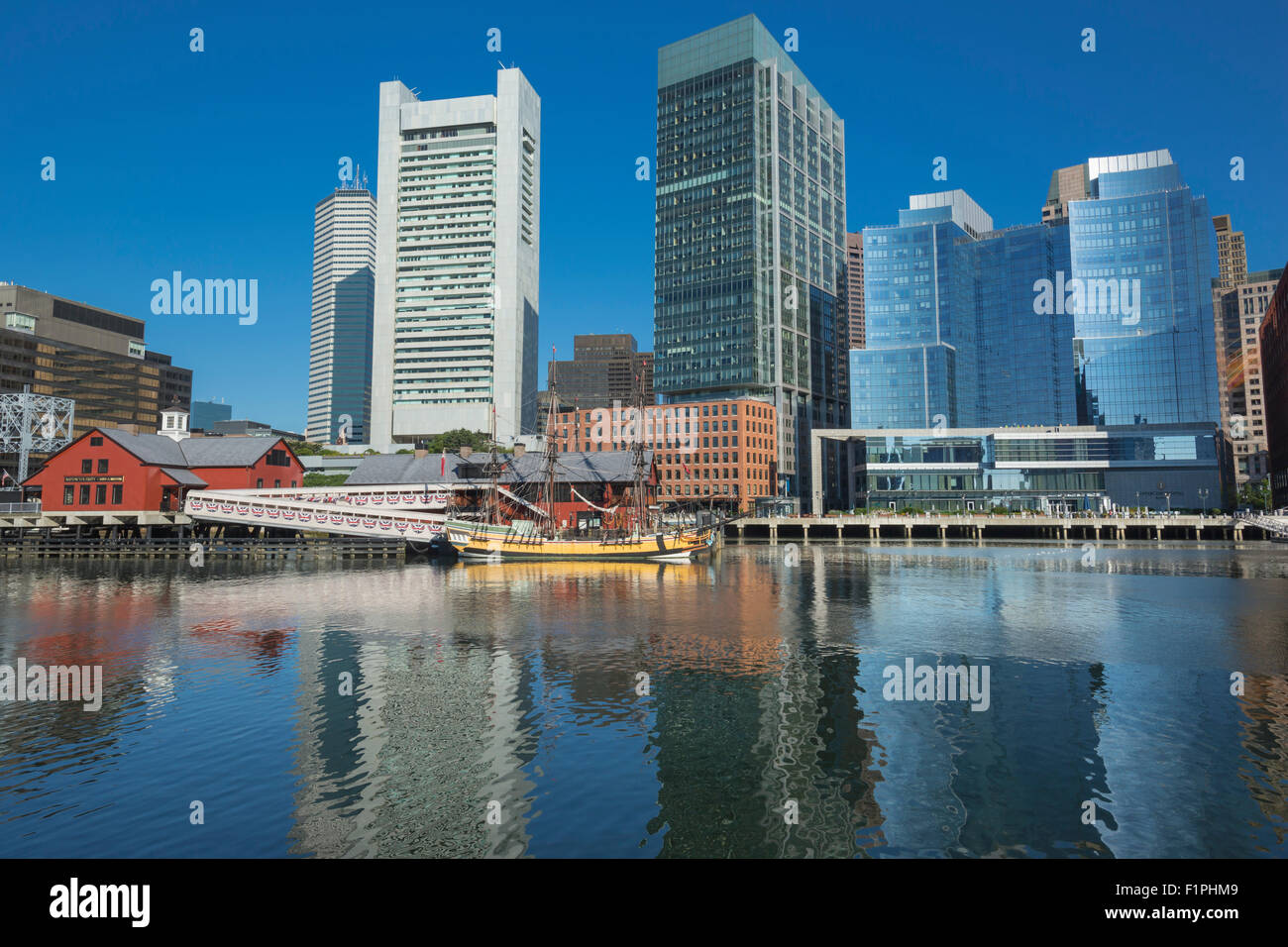ATLANTIC WHARF WATERFRONT FORT POINT CHANNEL SKYLINE INNER HARBOR SOUTH ...