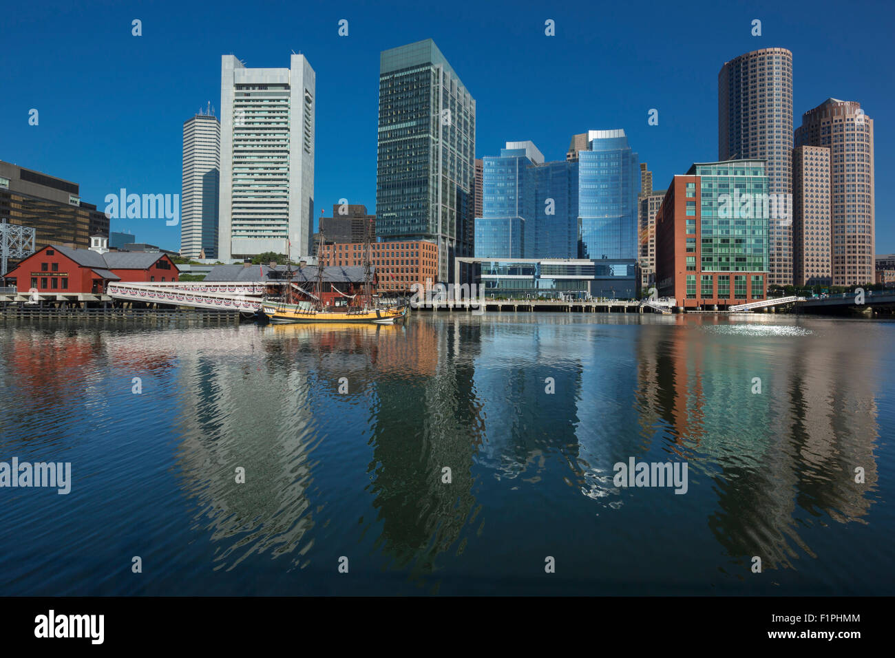 ATLANTIC WHARF WATERFRONT FORT POINT CHANNEL SKYLINE INNER HARBOR SOUTH ...
