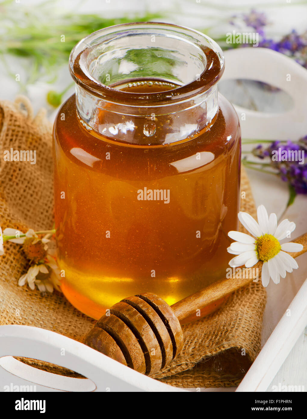 Full honey hi-res stock photography and images - Alamy